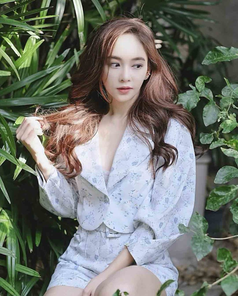 เปิดวาร์ป ประวัติ เป้ย ปานวาด เหมมณี นักแสดงลุคเซ็กซี่สู่คุณแม่สายหวาน