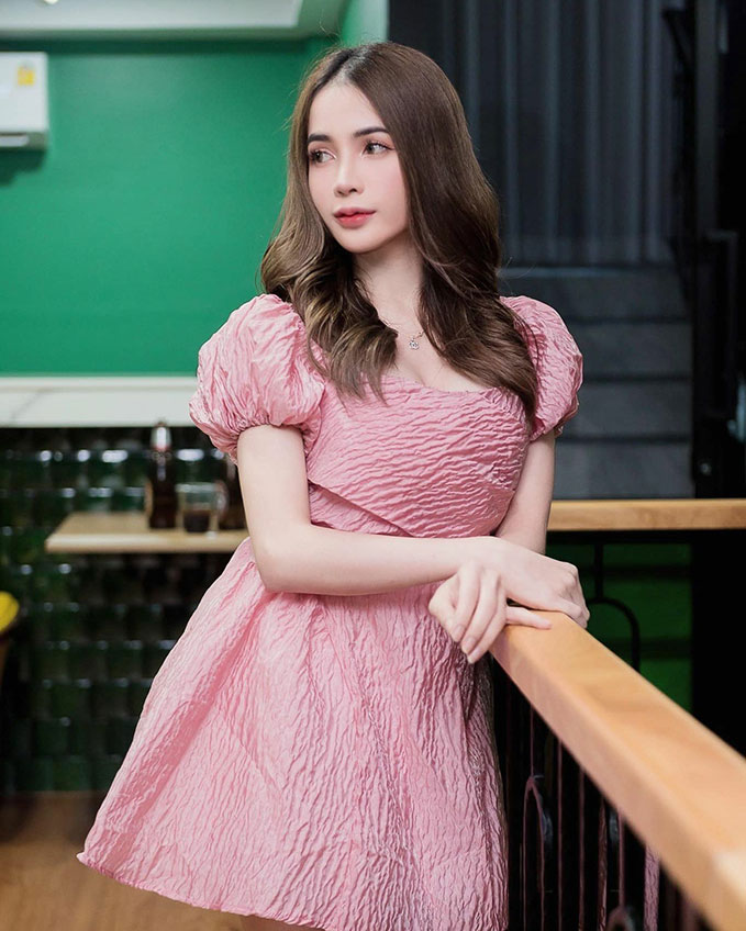 เปิดวาร์ป น้องแก้ว Kamonpatch สาวสวยเจ้าเสน่ห์ ดาวดังโลกโซเชียล