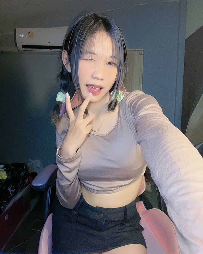 เปิดวาร์ป น้องหนูหิ่น Num Aritsara สาวสตรีมมิ่ง เสน่ห์แรง หน้าติดตาม