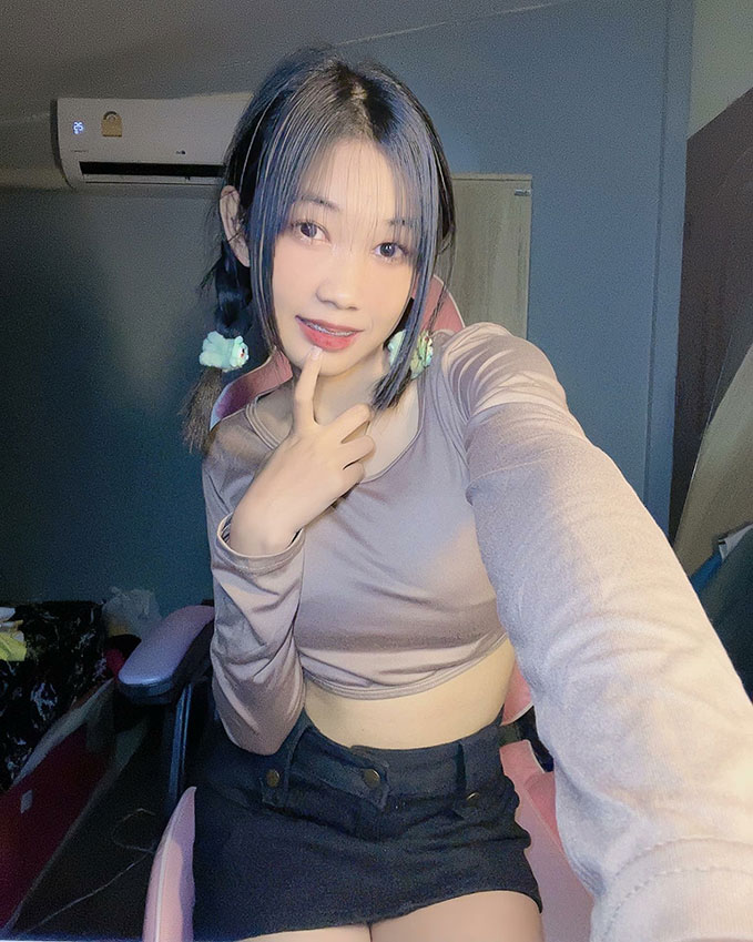 เปิดวาร์ป น้องหนูหิ่น Num Aritsara สาวสตรีมมิ่ง เสน่ห์แรง หน้าติดตาม